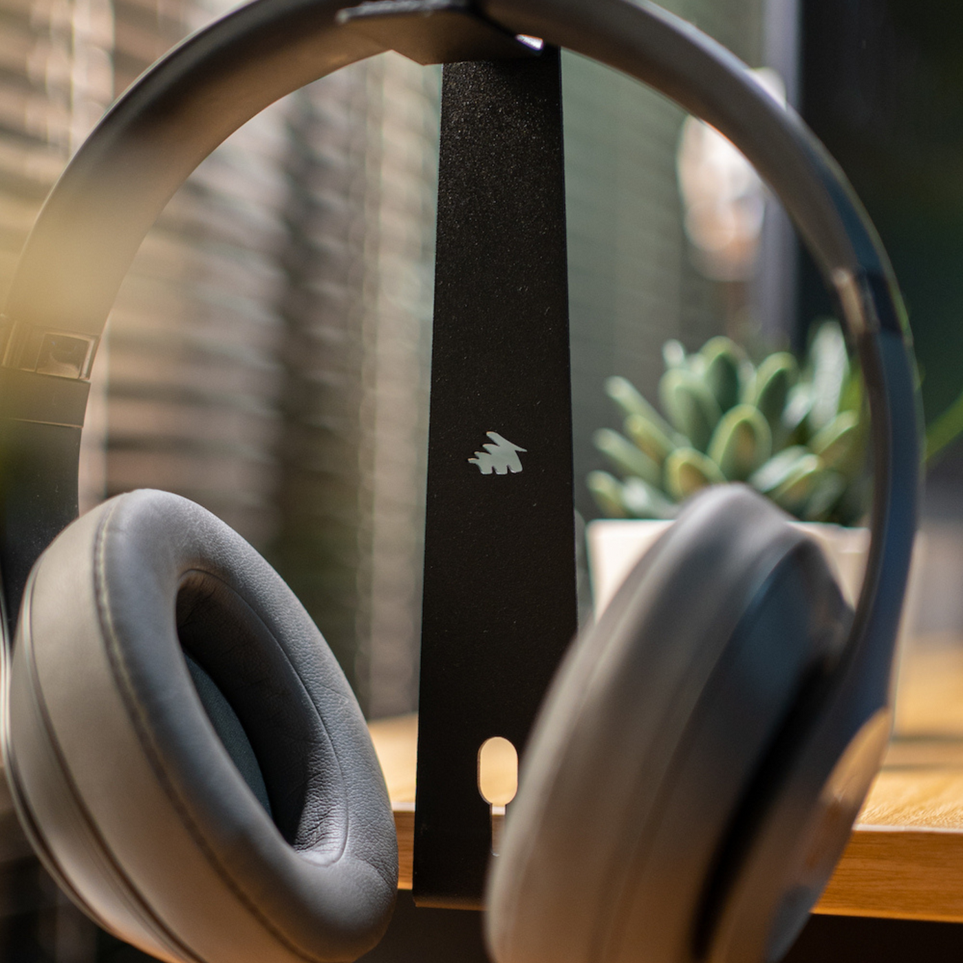 Modular Desktop Monitor Stand | Air